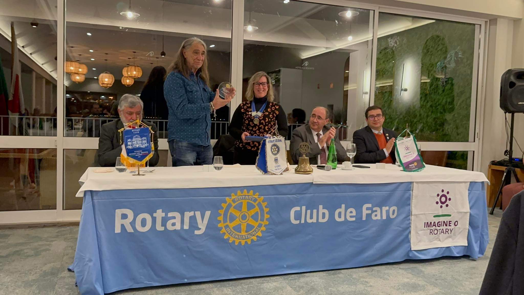 Rotary Club homenageia presidente do Moto Clube